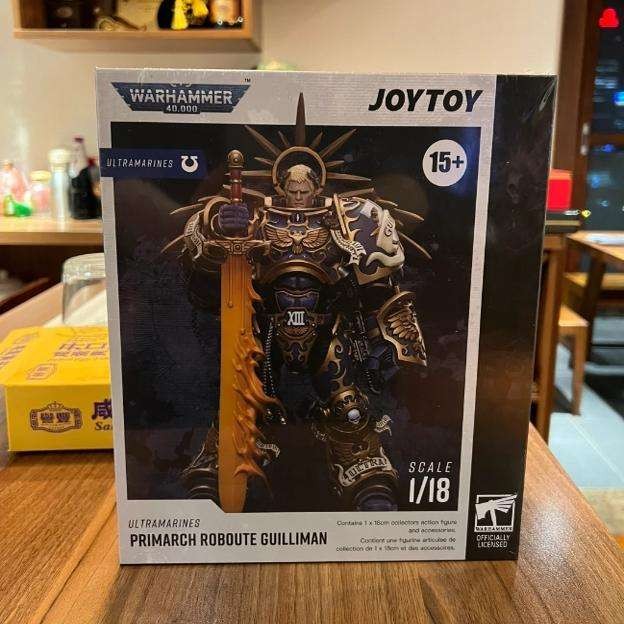 JOYTOY Dark Source Warhammer 40K Ultramarines Primarch Roboute ...