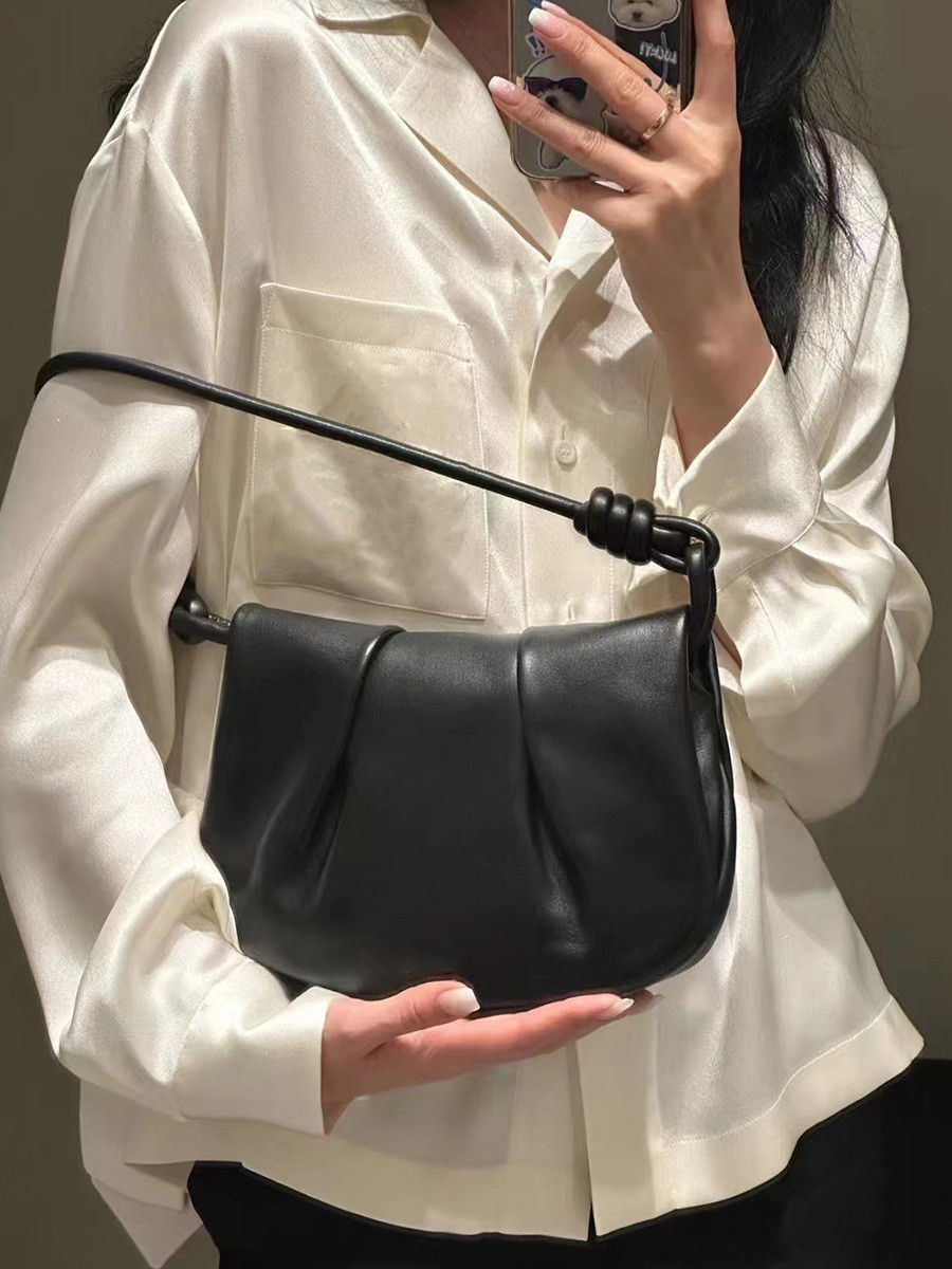 Cowhide Shoulder Bag Korean Armpit Bag Fashionable cloudy bag women ...