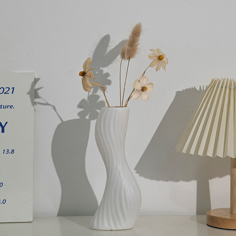 Nordic Artistic Vase Creative Irregular Wave Shape Plant Vases Simple ...