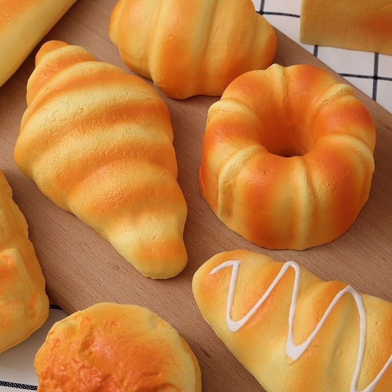 Artificial Bread Squishy Toy Simulation Bread Play Squeeze Toys Stress ...
