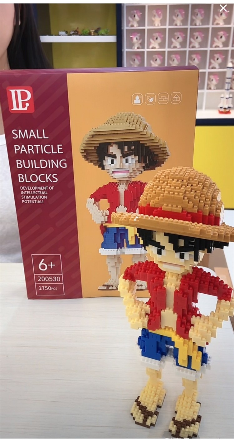 Plastic Mini Blocks DIY Cartoon Building Bricks One Piece Chopper Luffy ...
