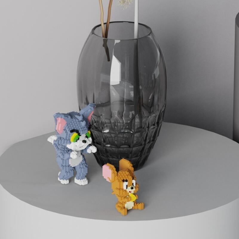 Mini Blocks Cartoon Building Toy Cat Mouse Tom and Jerry Toys for Girls ...