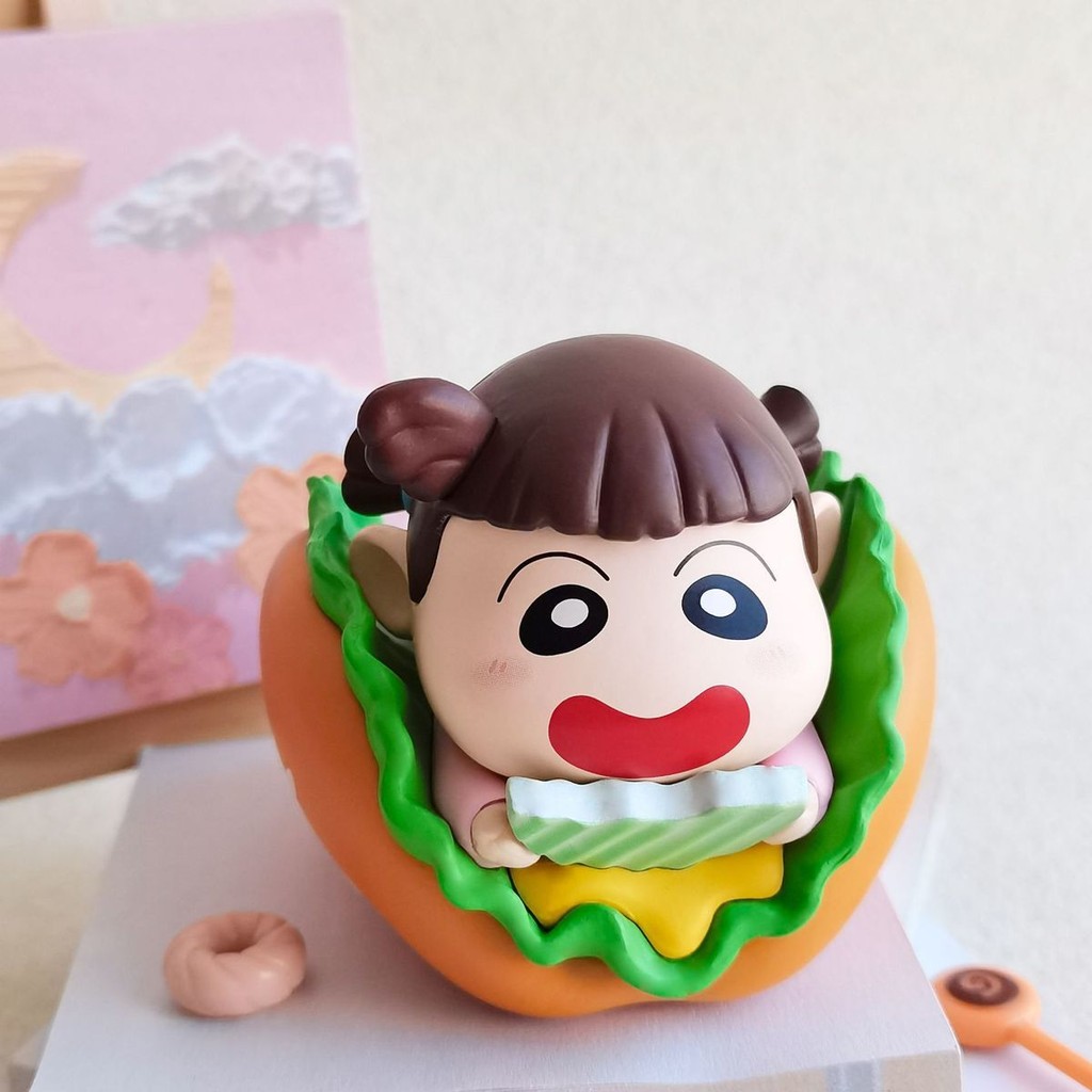 Ready Stock Crayon Shin-Chan Ornaments Shin-Chan Burger Figure Cute ...