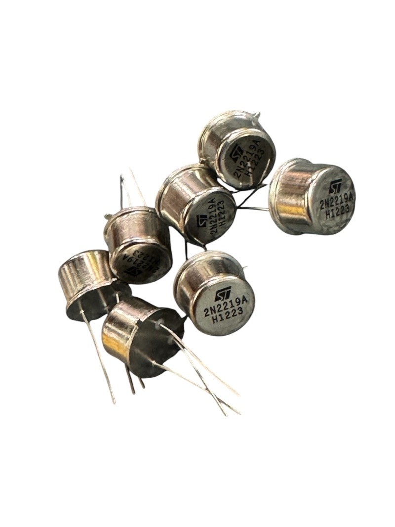 Genuine NPN Transistor Model 2N2219A Power 800mA 60V Metal Package TO ...