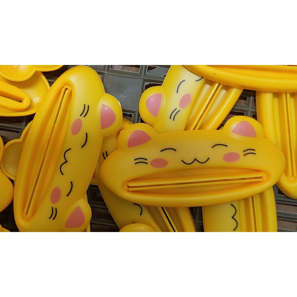 D8B Pemicit ubat gigi Toothpaste Dispenser Toothpaste Squeezer | Shopee ...