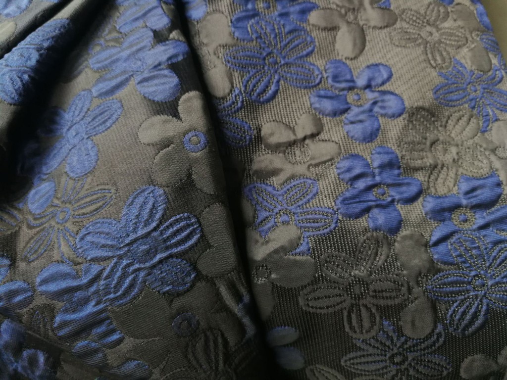 Small Floral Pattern Yarn-dyed Embossed Textured Jacquard Fabric DIY ...
