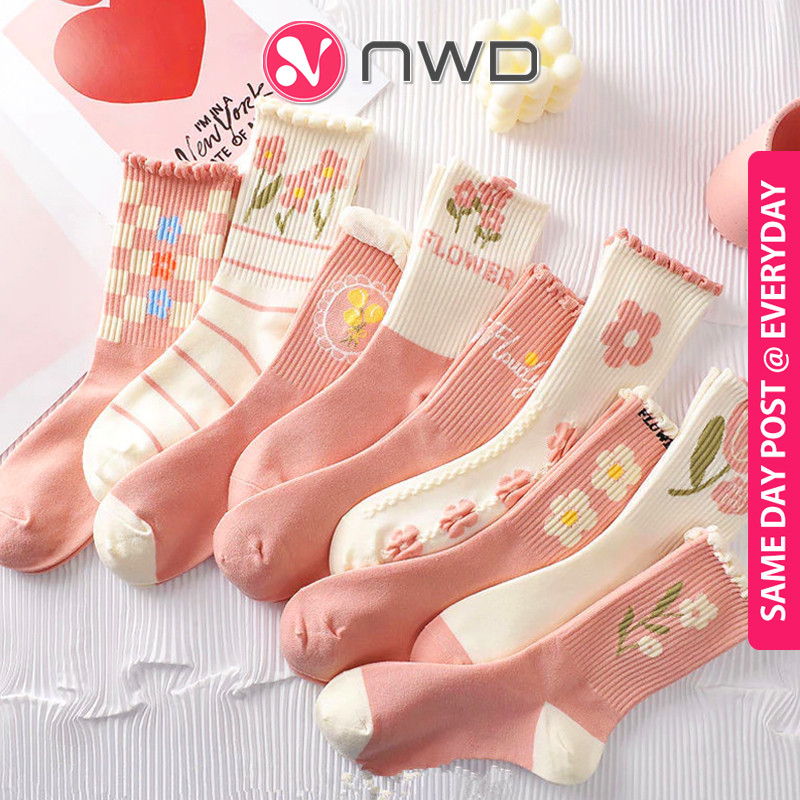 𝗗𝗘𝗟𝗜𝗖𝗔𝗧𝗘 𝗪𝗘𝗔𝗩𝗘 》 Pink Floral Design Cute Long Socks Thick Cotton ...