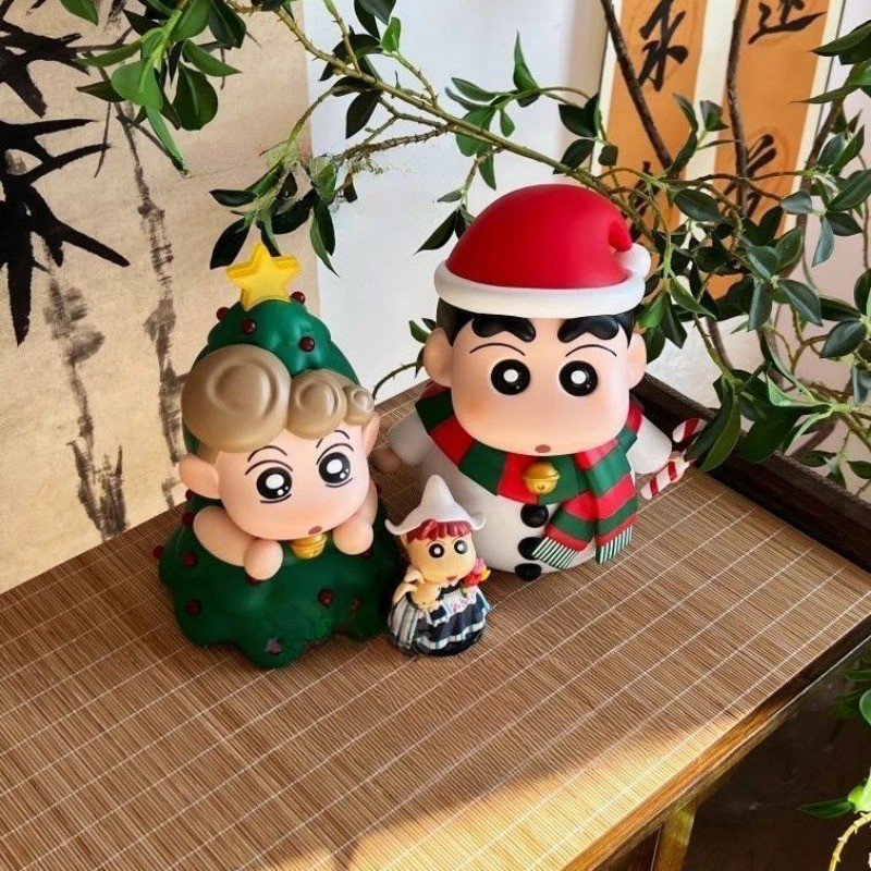Christmas Crayon Shin Chan Cute Doll Snowman Shin Chan Christmas Trees ...
