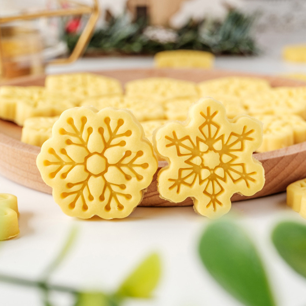Snowflake Cookie Mold Christmas Cookie Flip Candy Cutting Mold DIY ...