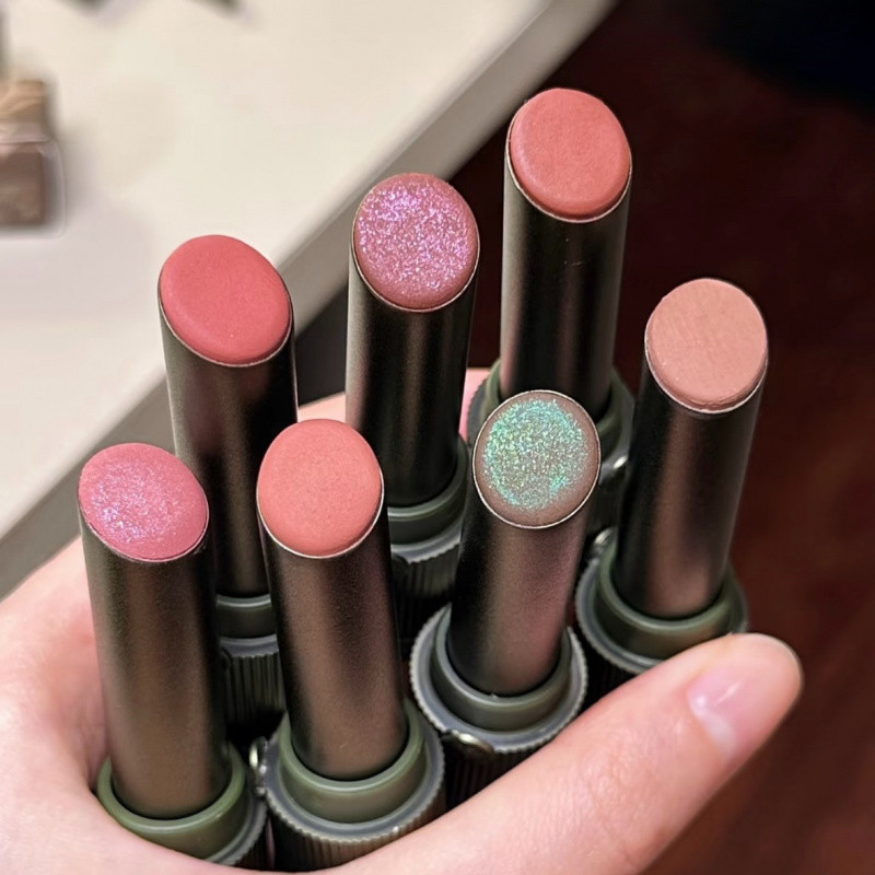 GIRLCULT Lipstick "Compendium Of Materia Medica" Matte Surface With ...