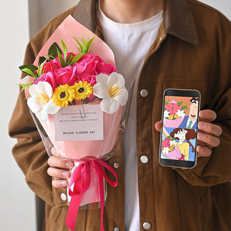 Crayon Shin Chan Flower Bouquet Mother's Day Flower Decoration Handmade ...