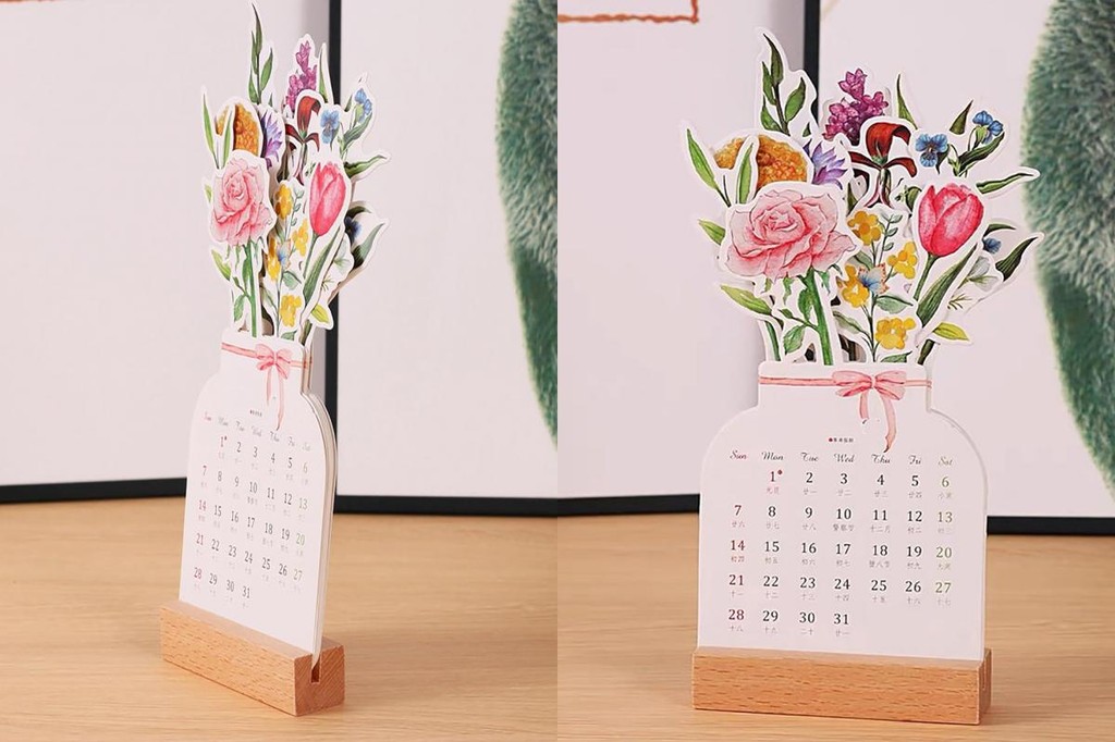 Wooden Base Desk Calendar Floral Art Desk Calendar Bloomy Flowers 2025 ...