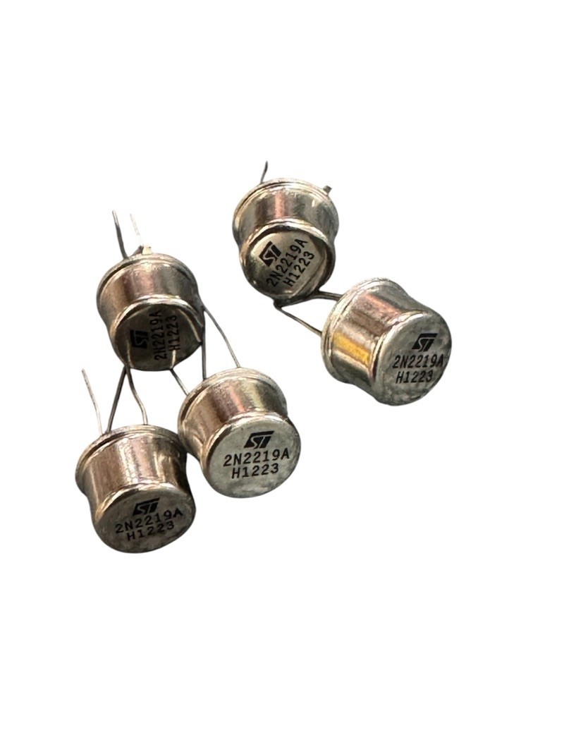 Genuine NPN Transistor Model 2N2219A Power 800mA 60V Metal Package TO ...