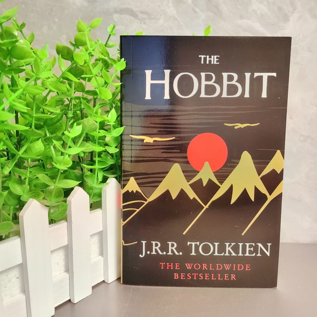 Hobbit English Version The Hobbit Tolkien Tolkien Tolkien Modern ...