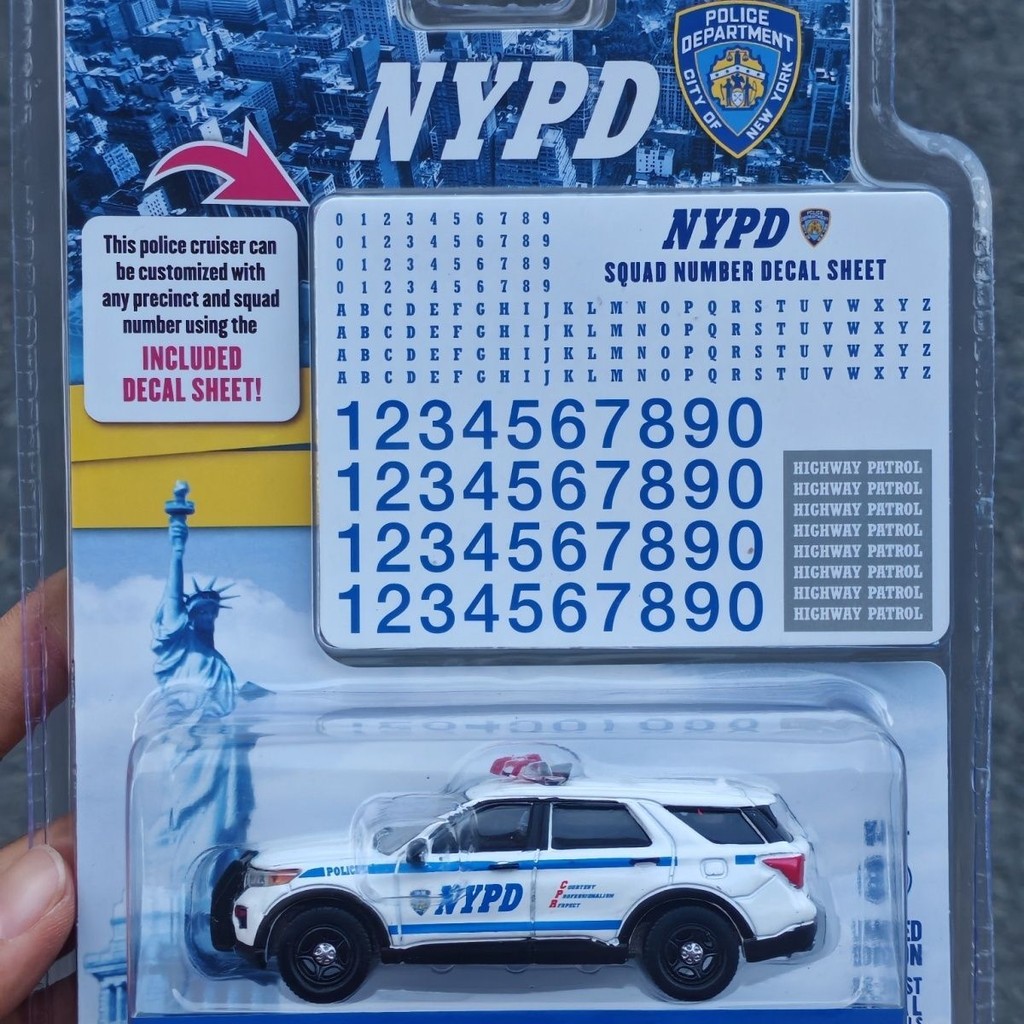 Green light 1/64 Chevrolet Volkswagen Dodge Ford police car Explorer ...