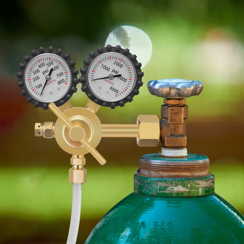 Nitrogen Regulator with 0-600 PSI Delivery Pressure, CGA580 Inlet ...