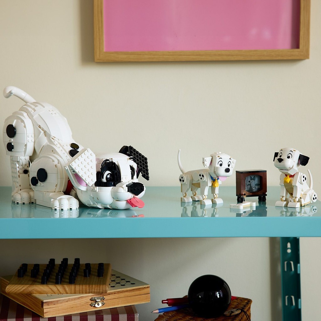 LEGO 43269 Disney 101 Dalmatians Puppy Building Kit (1722 Pieces ...