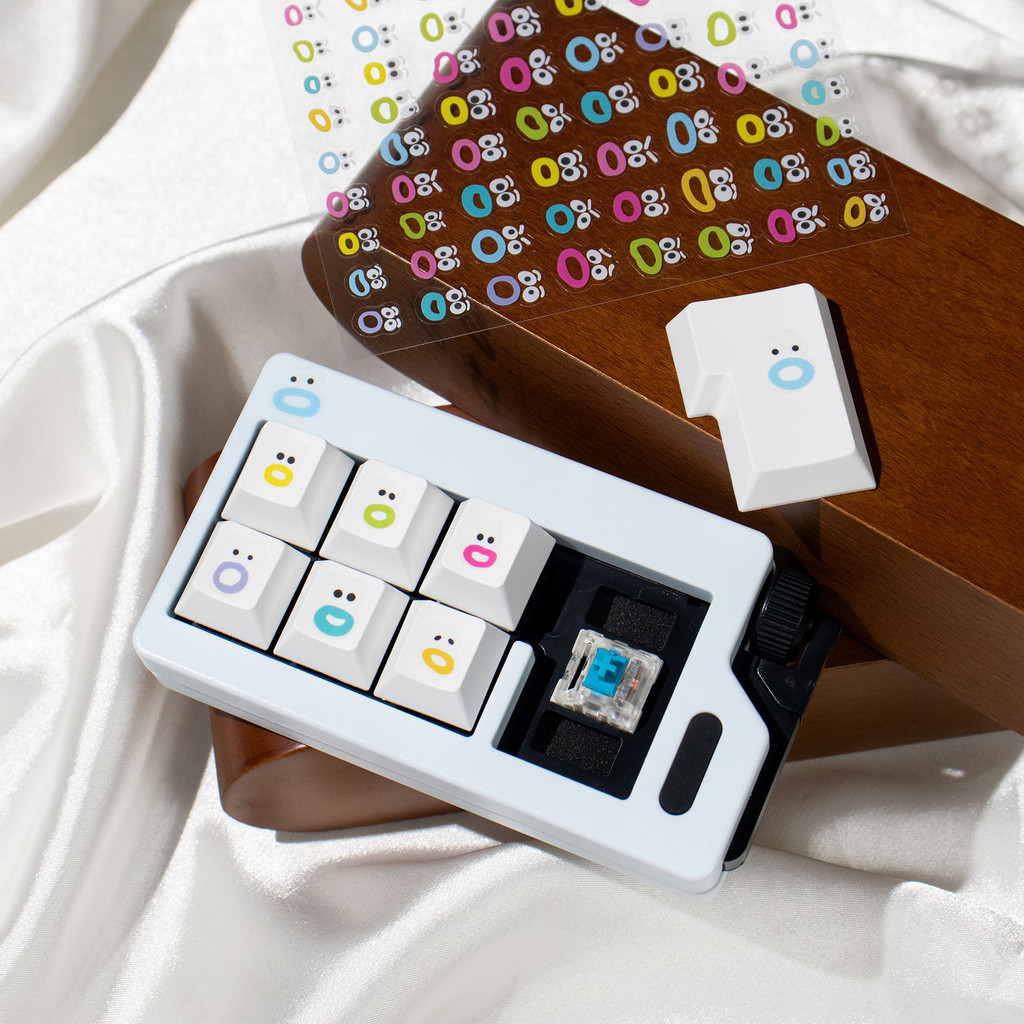 Finger Keyboard Keychain Fidget Toy Mechanical Keyboard Switch Keycaps ...