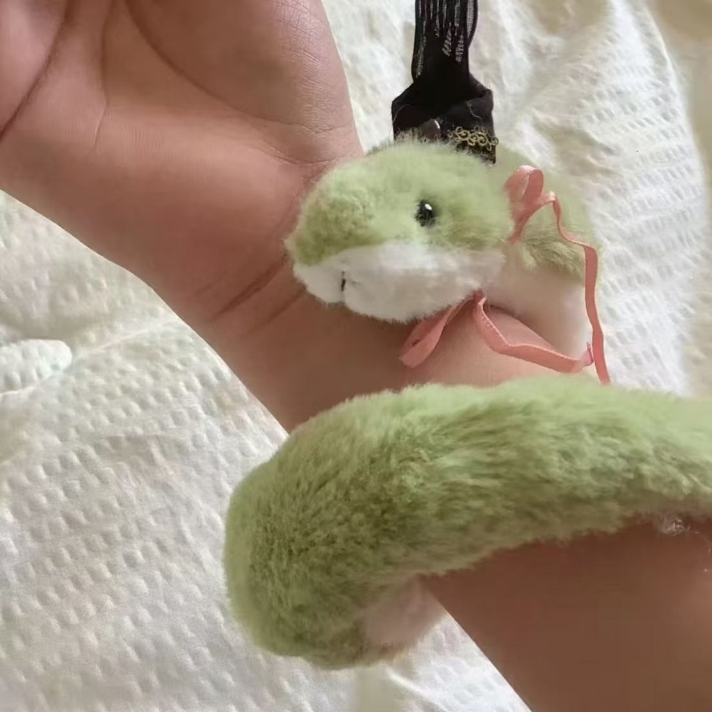 Cartoon Snake Plush Toy with Hat, Green Snake Soft Snake Plush Doll Can ...