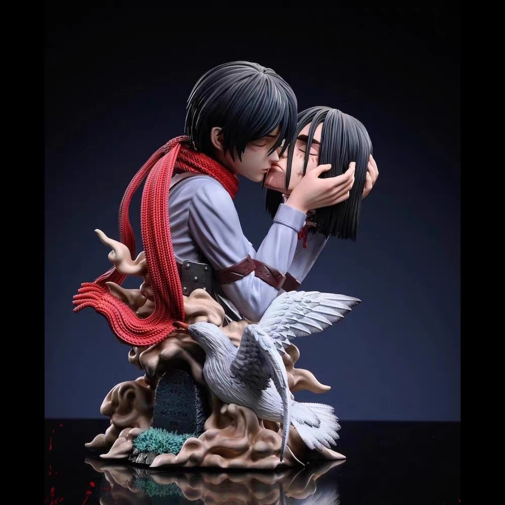 Attack on Titan Figure Death Kiss Hold Head Mikasa·Ackerman Eren Jaeger ...