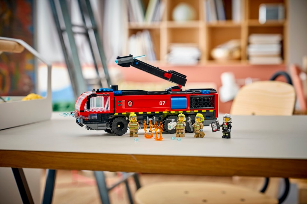 LEGO 60499 City Airport Fire Truck Toy Emergency Vehicle Building Kit ...