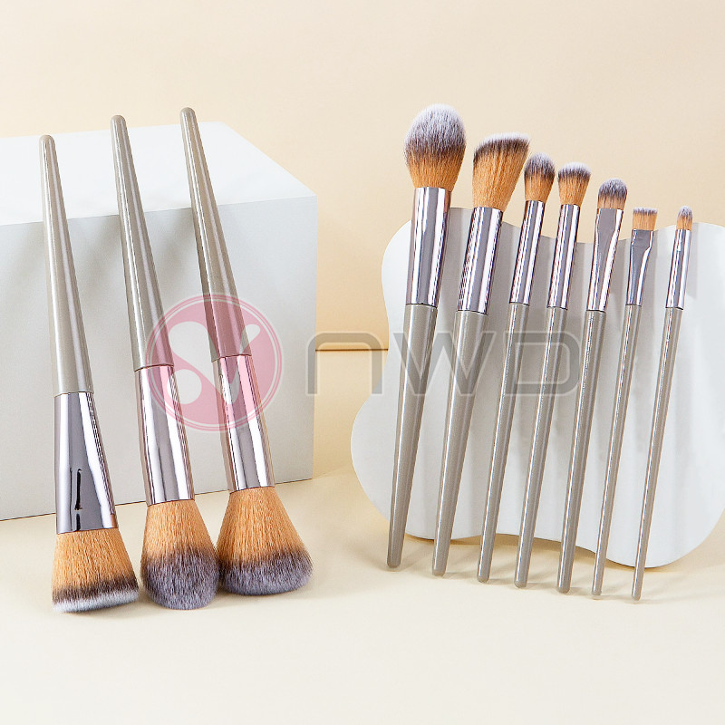 𝗟𝗨𝗫𝗘 𝗧𝗢𝗨𝗖𝗛 》10Pcs Makeup Brush Set Travel Eyeshadow Foundation Brushes ...