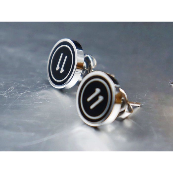 Maison*Margiela Round Cake Earrings 11 Number Earrings For Men And ...