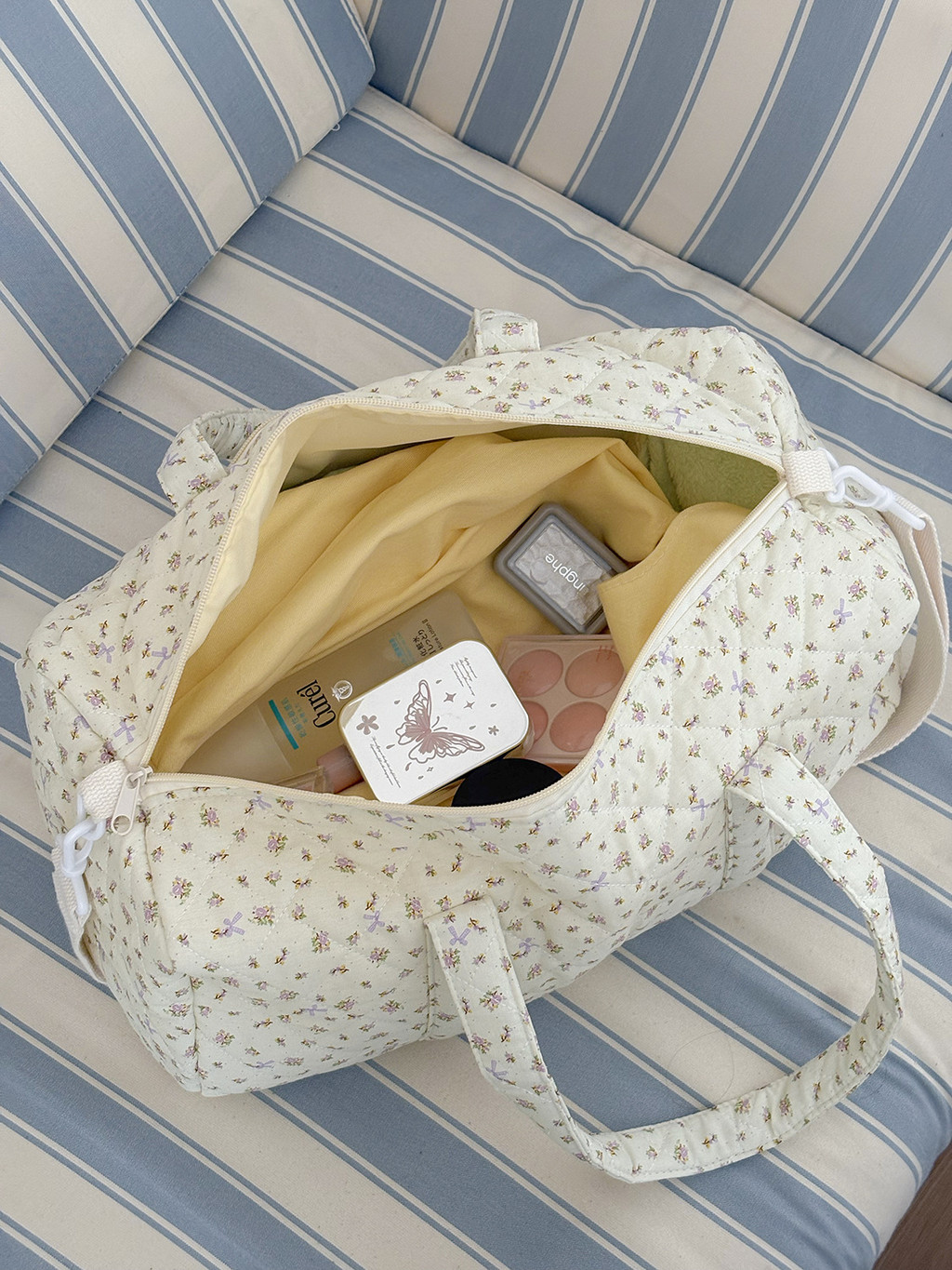 Small Floral Quilted Large-Capacity Travel Tote Bag/Lightweight Cross ...