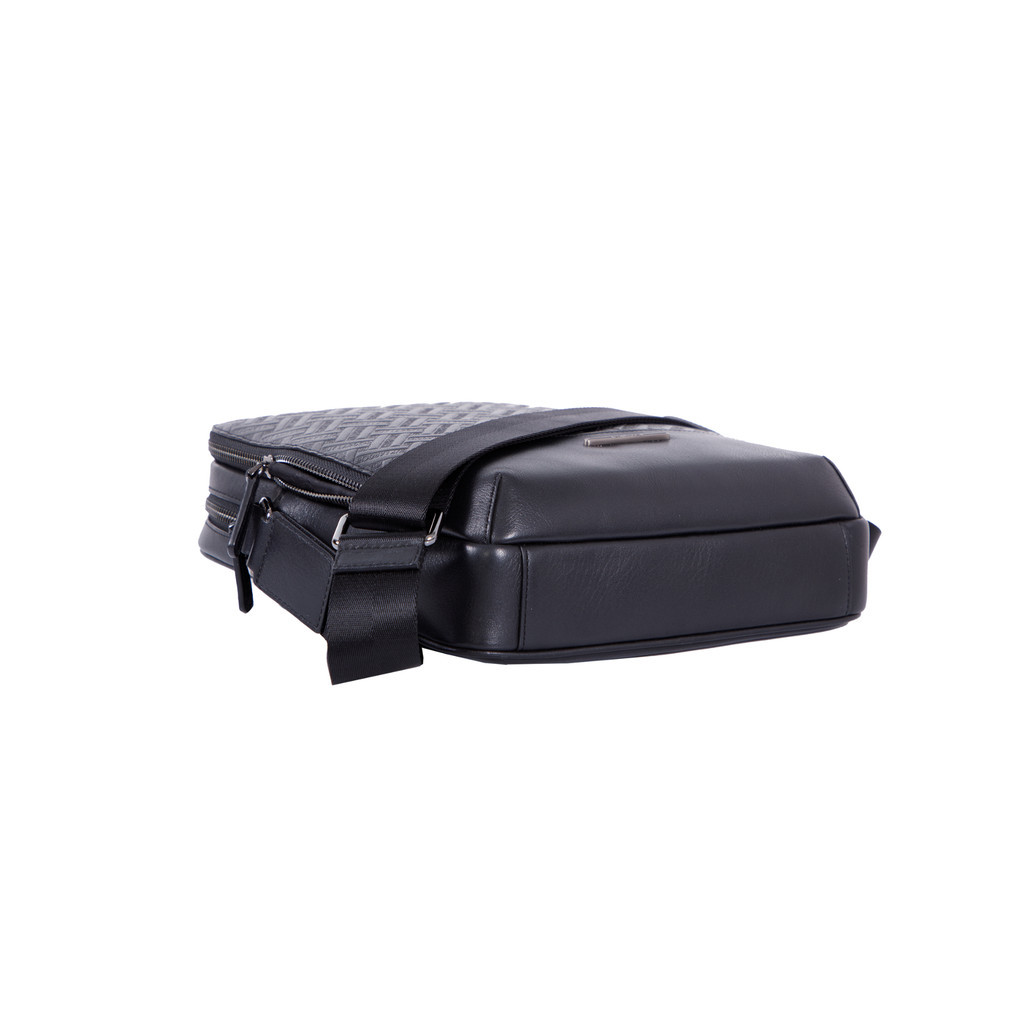 Guy Laroche Men's Cross Body Shoulder Bag Model MGC0323C-Black | Shopee ...
