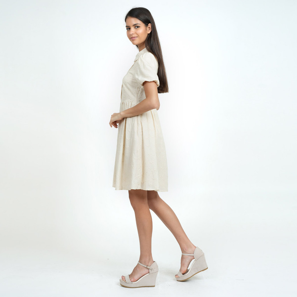 NE Double S Fold Neckline Button Down Short Puff Sleeve with Bow ...