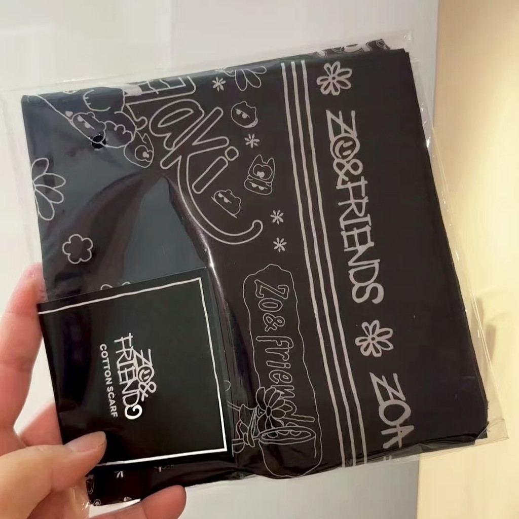 Kpop Idol G-DRAGON ZO&FRIENDS GD ZOA Foldable Square Scarf Silk Scarf ...