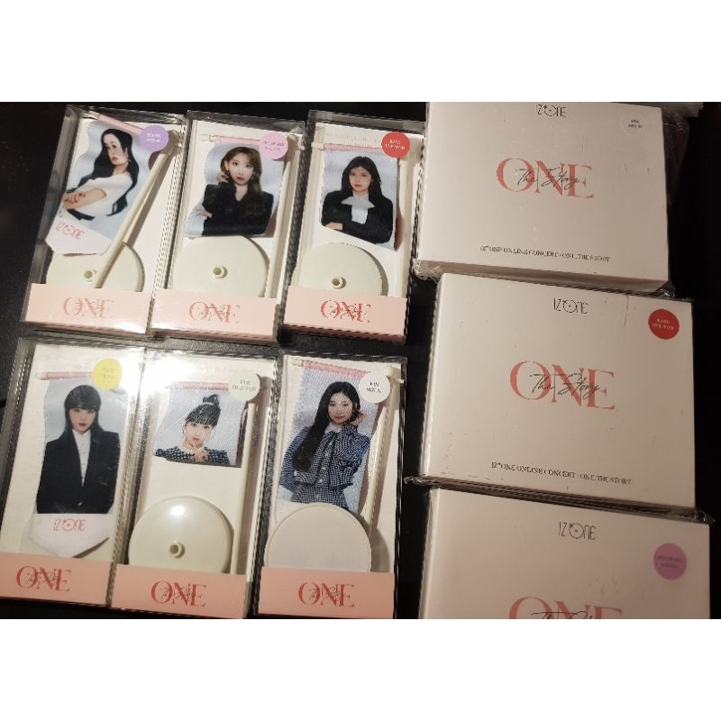 IZONE IZ*ONE One, the Story OTS Merchandise MD Merch Mini Flag and ...