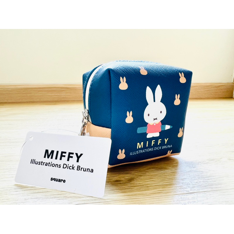 Miffy Square Shape Zip Pouch from Miffy Style Japan | Shopee Malaysia