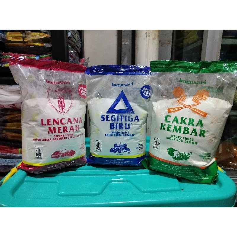 MERAH Bogasari Red Badge wheat flour, Blue Triangle, Twin Chakra, 1kg ...