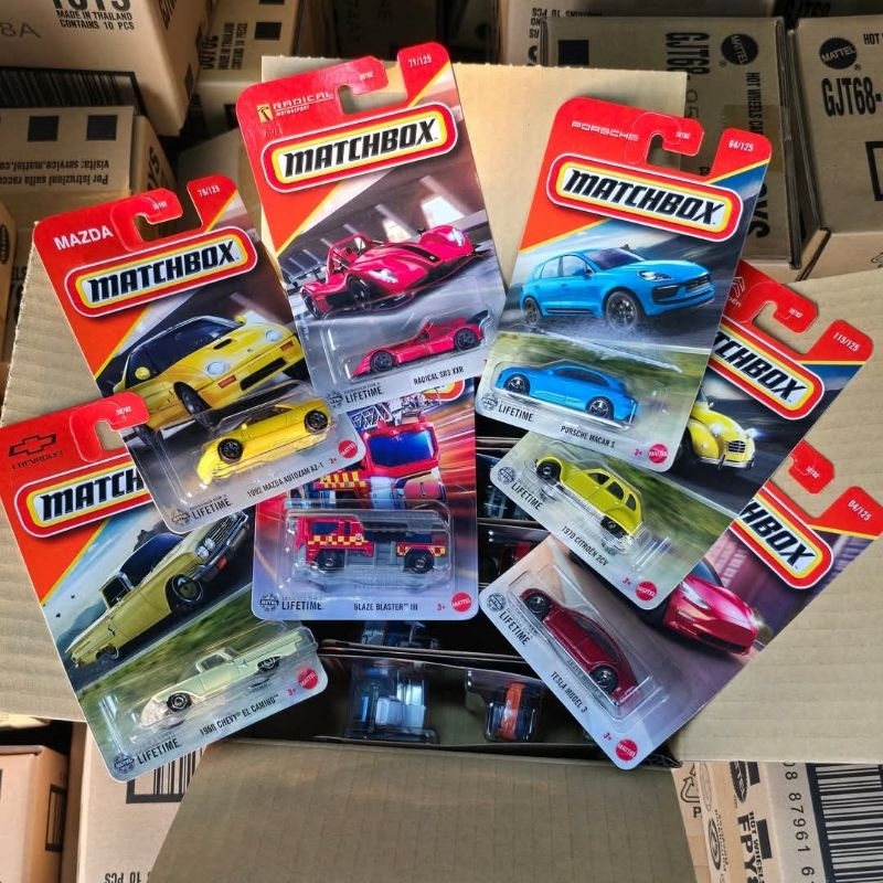 MATCHBOX MAINLINE DASH E 2025 MAZDA AUTOZAM , PORSCHE MACAN , RADICAL ...