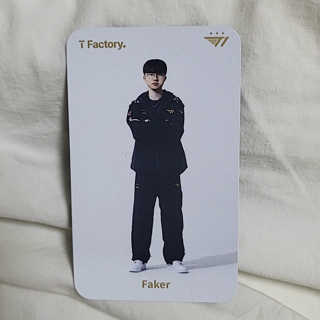 [Official Goods] SKTelecom T1 2023 Worlds pop-up store V4 Edition faker Photo card | Shopee Malaysia