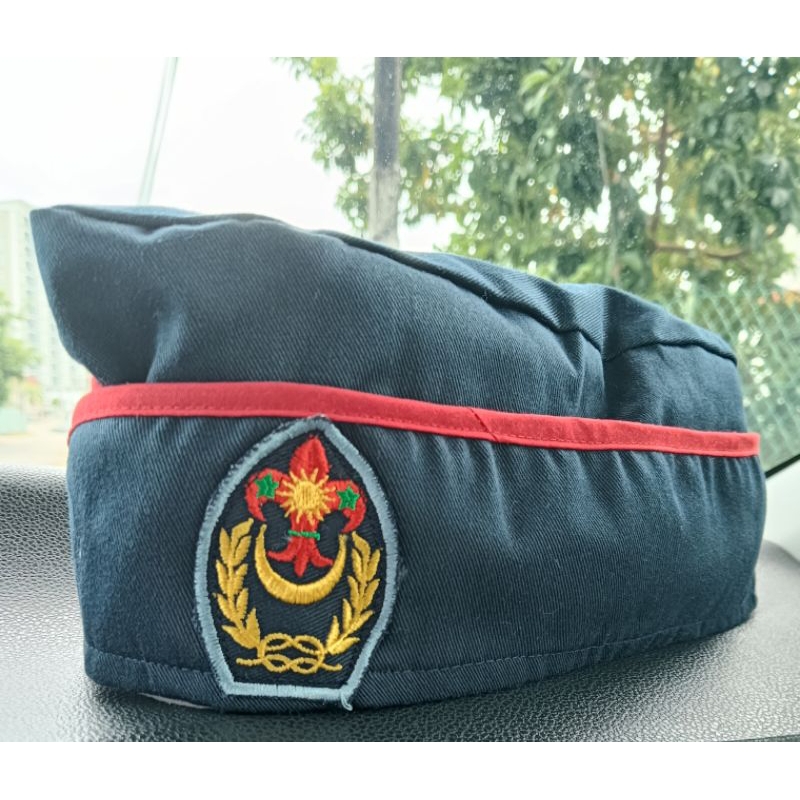 PreLoved Scouts Forage Cap & Scouts Scarf/ Topi Pengakap & Skaf ...