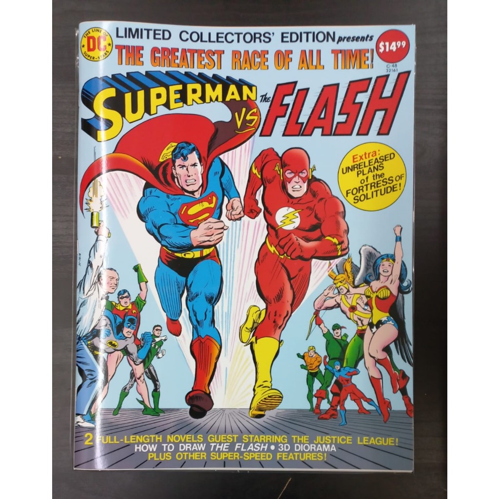 Batman vs Flash Treasury Facsimile Comic (Oversized, 3-D diorama ...