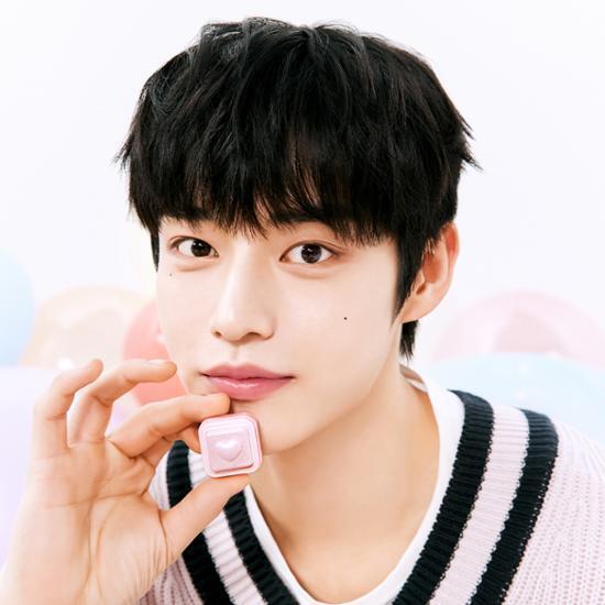 *New colors added* [Colorgram] Milk Bling Heartlighter Highlighter (8 ...