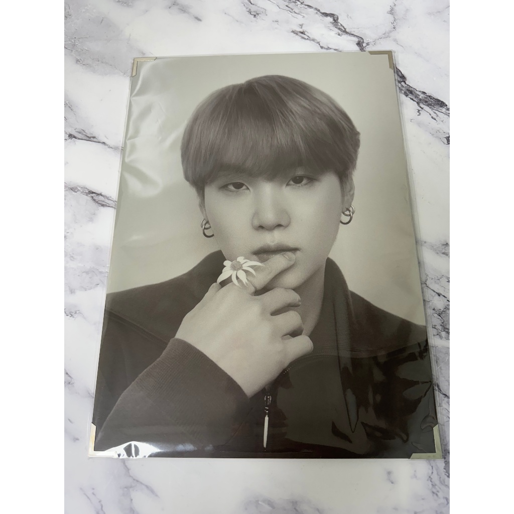 BTS POP-UP : MONOCHROME MNCR 2024 MD PREMIUM PHOTO SUGA | Shopee Malaysia