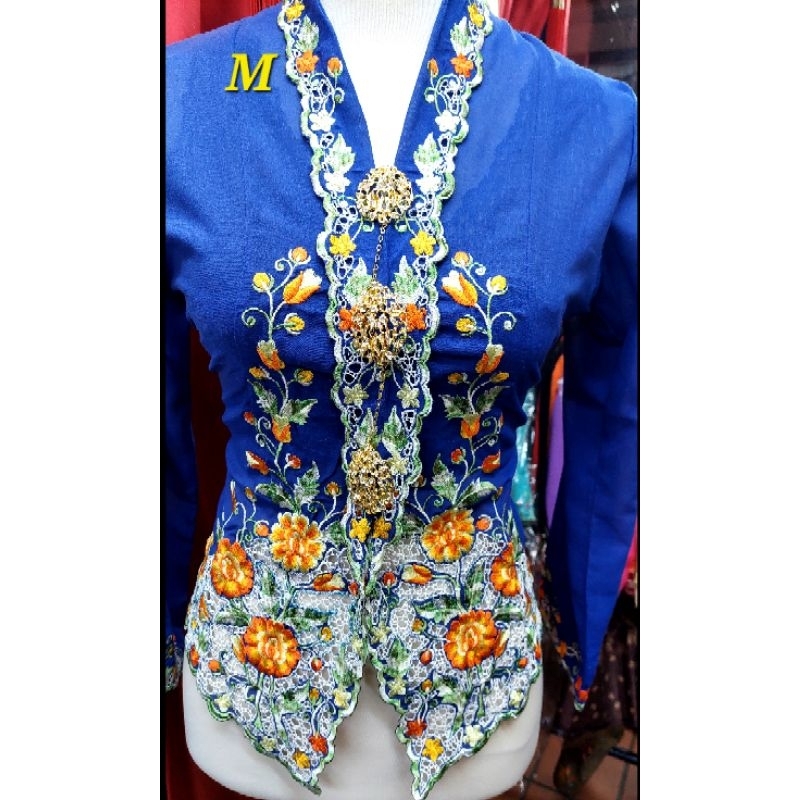 Kebaya Sulam Nyonya Embroidery Traditional Hand Made (M) | Shopee Malaysia