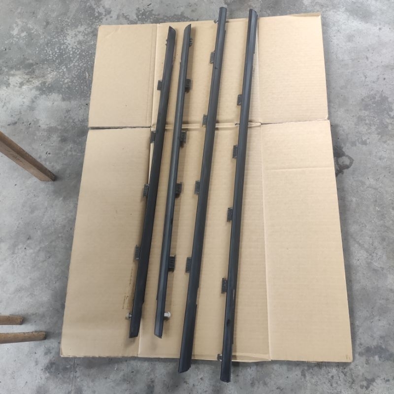 Honda stream RN1 RN3 RN5 door weather stip | Shopee Malaysia
