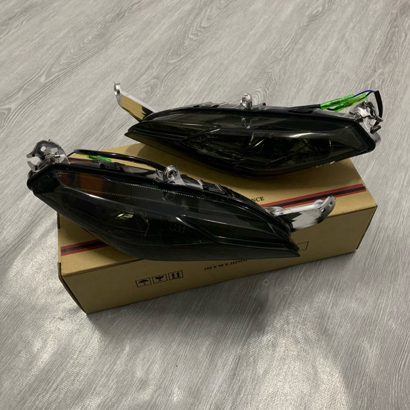 LC135 V4 V5 V6 V7 SIGNAL DEPAN FRONT SIGNAL ASSY (L/R) (SMOKE) | Shopee ...