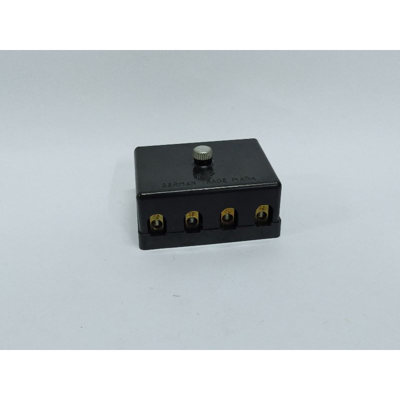 UNIVERSAL CLASSIC CARS 4 WAY TORPEDO TYPE FUSE BOX | Shopee Malaysia