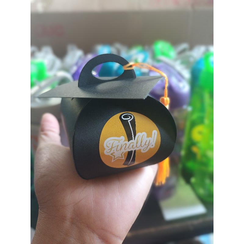 GOODIES GRADUASI VIRAL TERMURAH | Shopee Malaysia