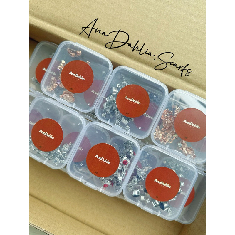 10 PCS PIN TUDUNG IN A BOX | Shopee Malaysia