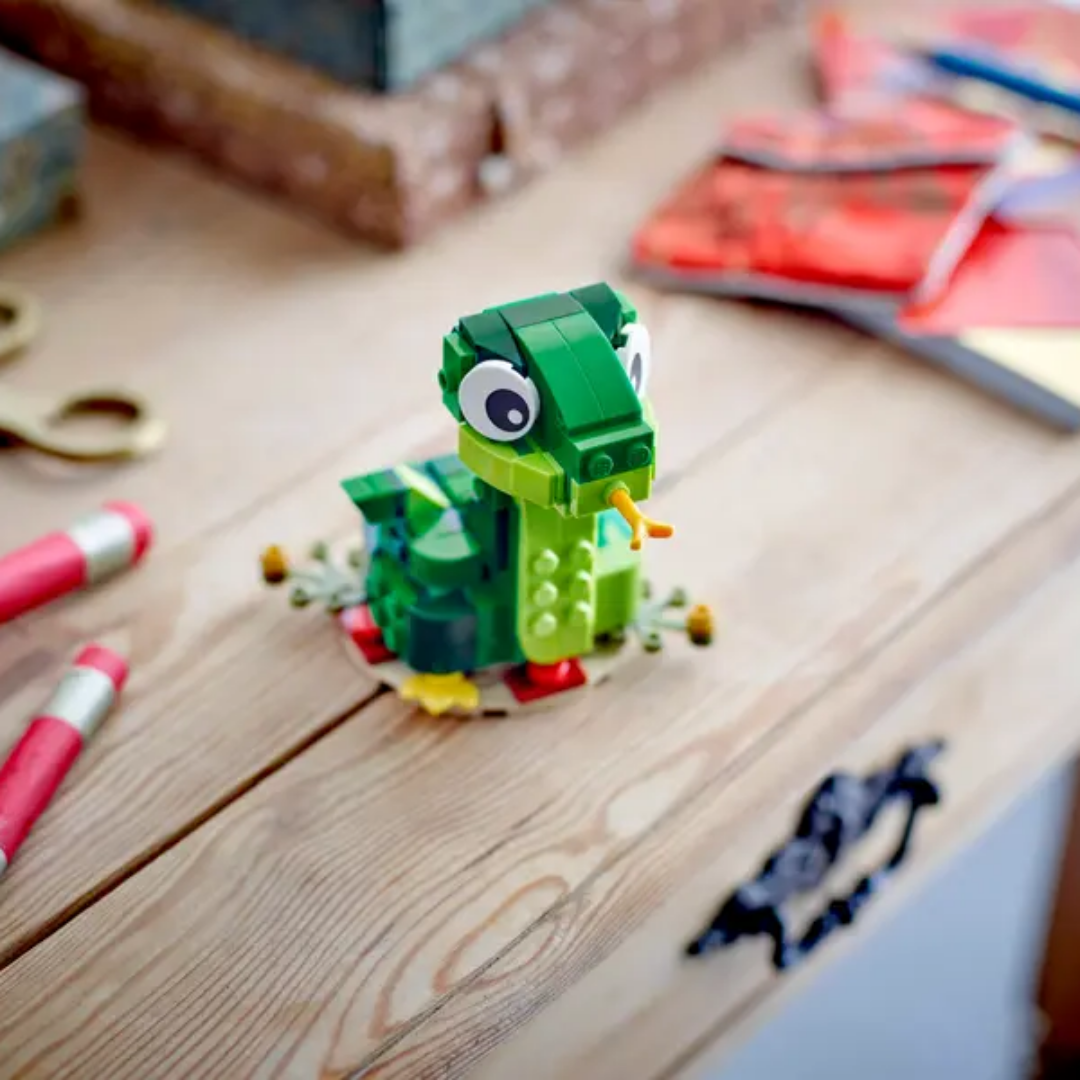 LEGO Year of the Snake - LEGO Snake themed Collectible LEGO Set ...