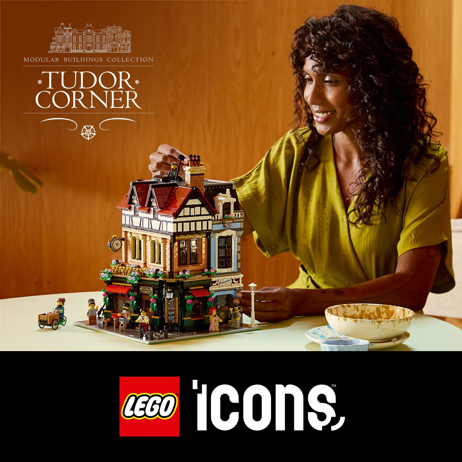 LEGO Icons 10350 Tudor Corner (3266 Pieces) | Shopee Malaysia