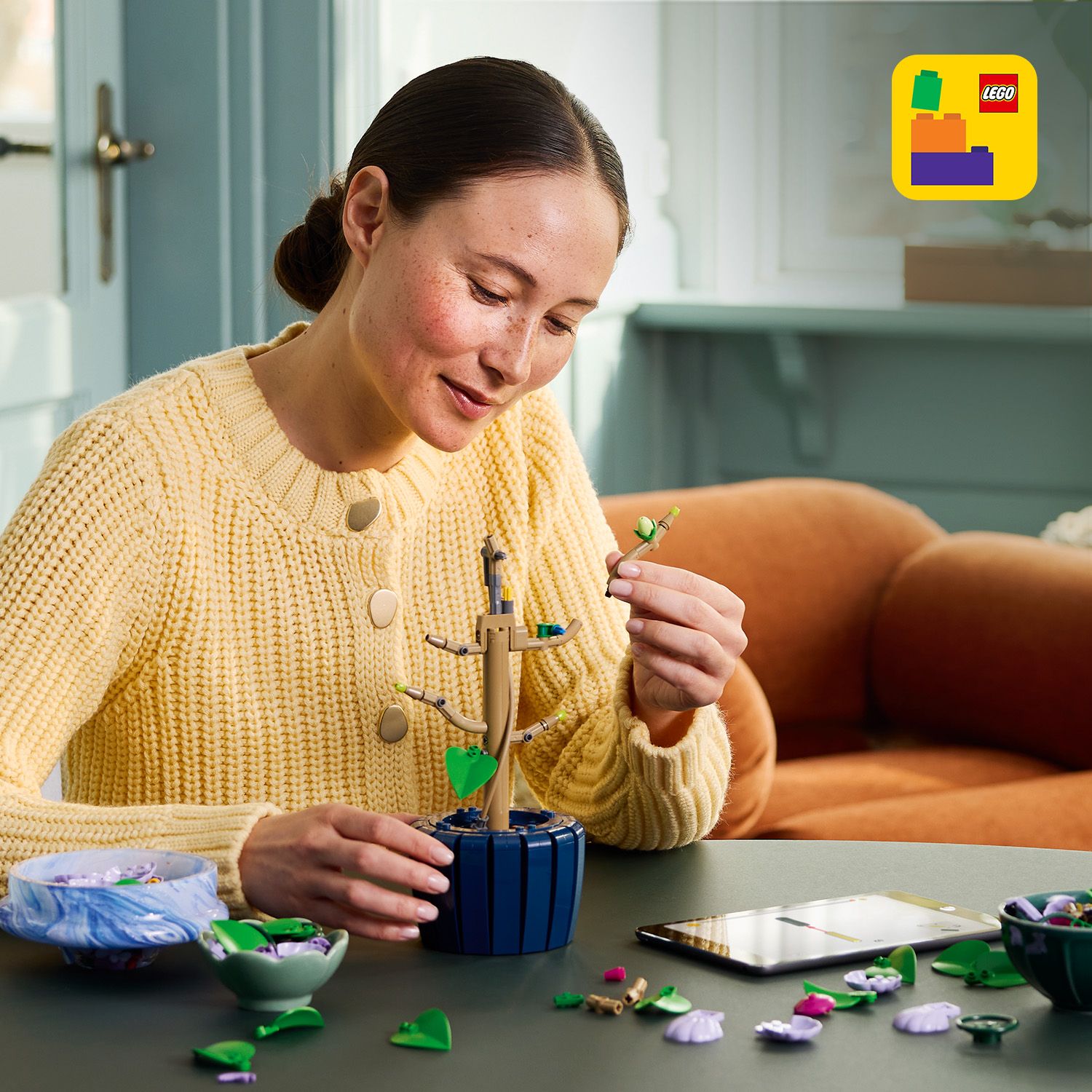 LEGO Botanicals 10372 Hibiscus (660 Pieces) | Shopee Malaysia