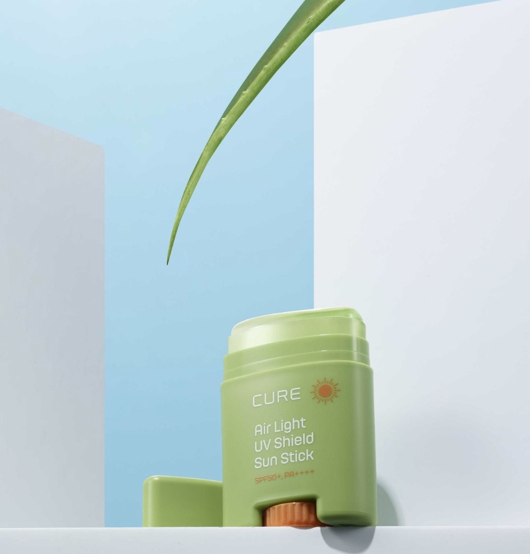 Kim Jeong-moon Aloe Cure Air Light UV Shield Sun Stick SPF50+ PA ...